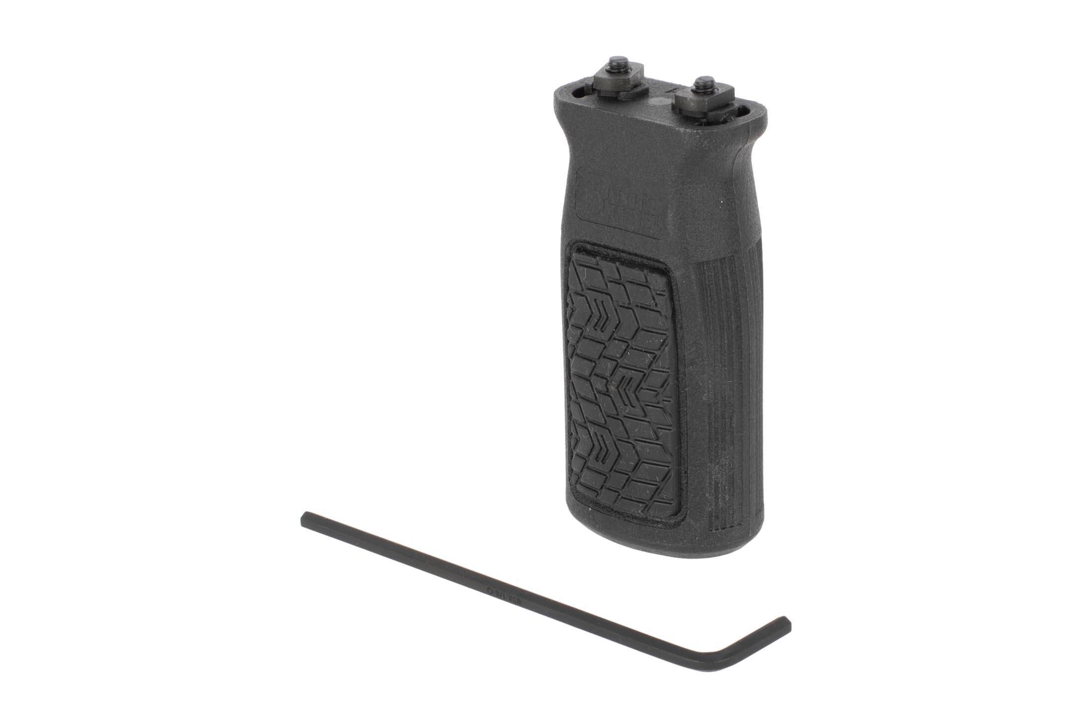 Daniel Defense M-LOK Vertical Foregrip 21-067-19145-006 Daniel Defense M-LOK Vertical Foregrip 21-067-19145-006